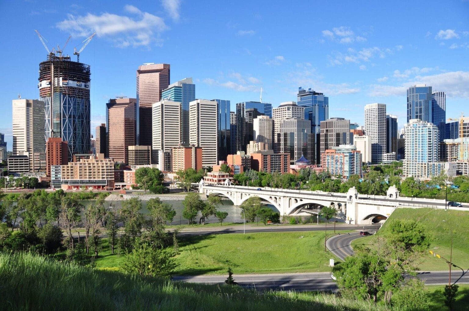 The Cost of Living in Calgary - 10 Best Things To Know!