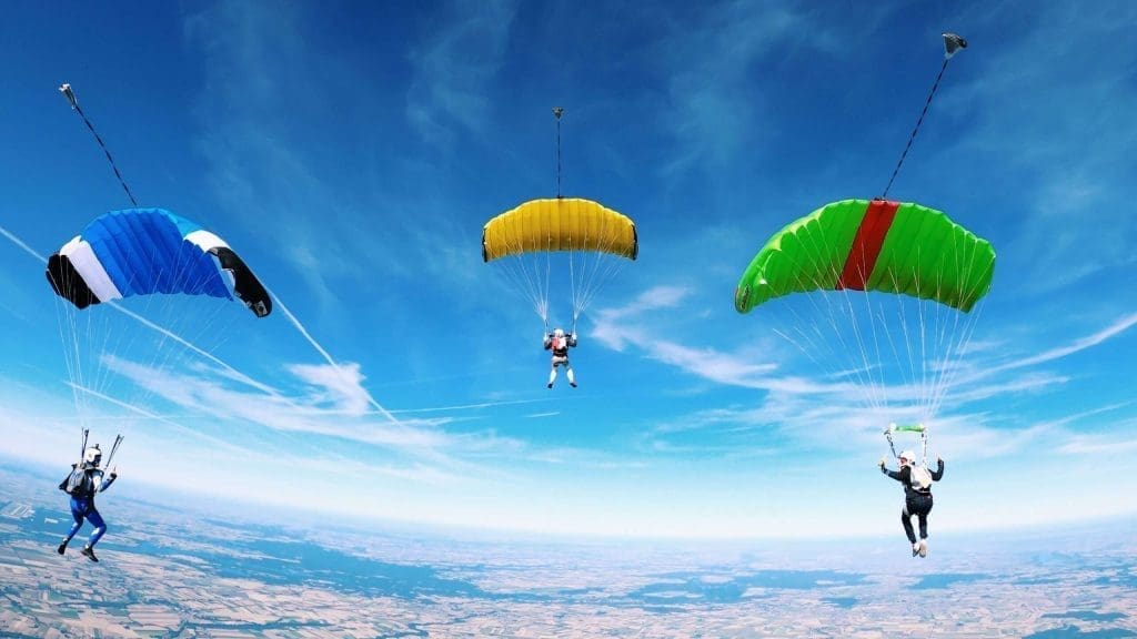 7 Best Spots for Skydiving in Toronto for Your Dream Jump!