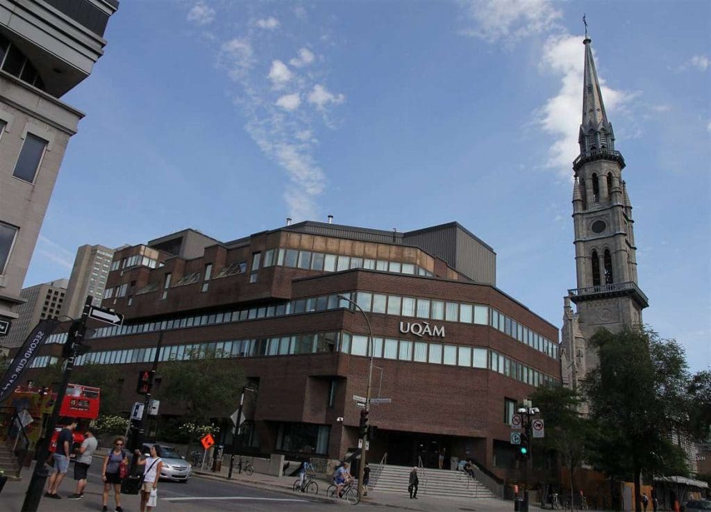 Study in the Top 7 Universities in Montréal