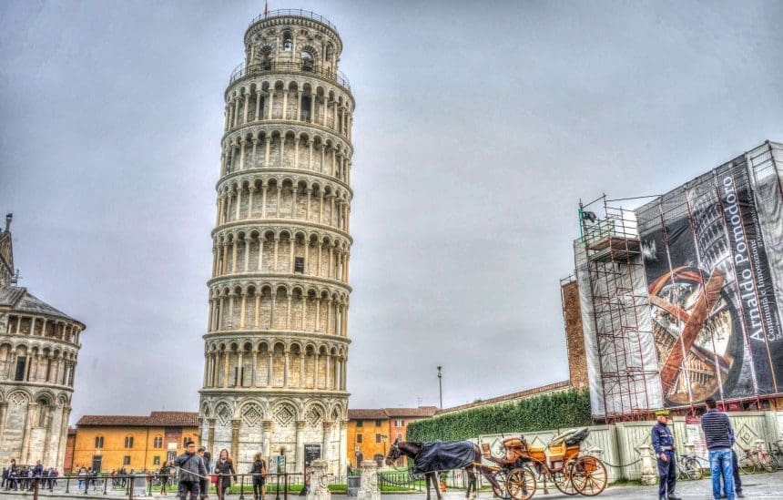 Tower Of Pisa : 10 Amazing Facts About The Leaning Tower Of Pisa