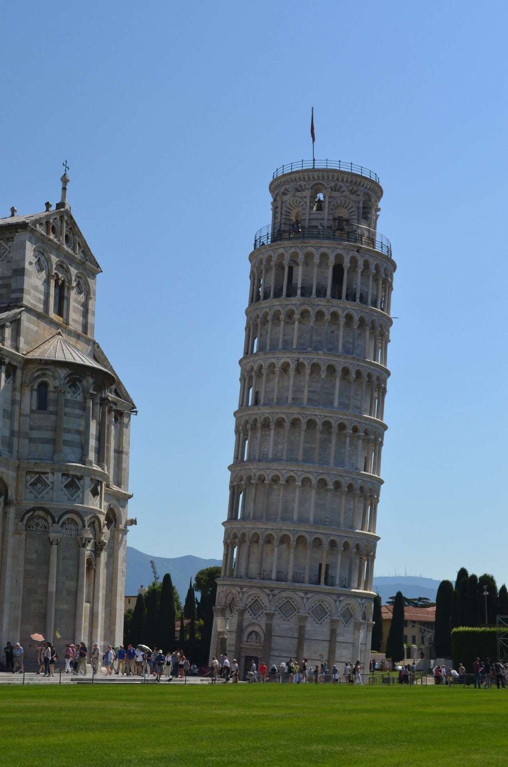 Tower Of Pisa : 10 Amazing Facts About The Leaning Tower Of Pisa