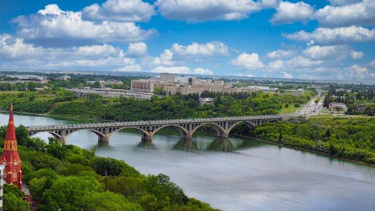 Discover the Beauty of Saskatchewan's Famous Rivers