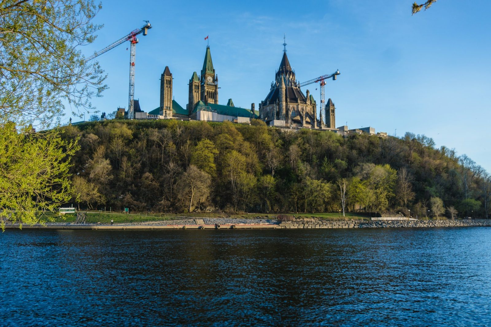 Parliament Hill: The Heart of Canada's National Identity – An In-Depth ...
